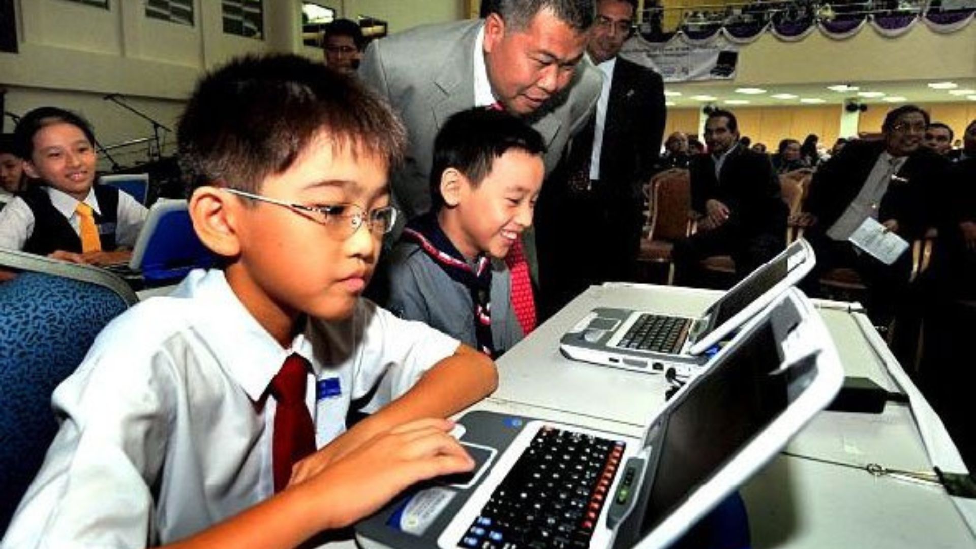 Pengaruh Internet terhadap Kesehatan Mental – Lapakaku.com